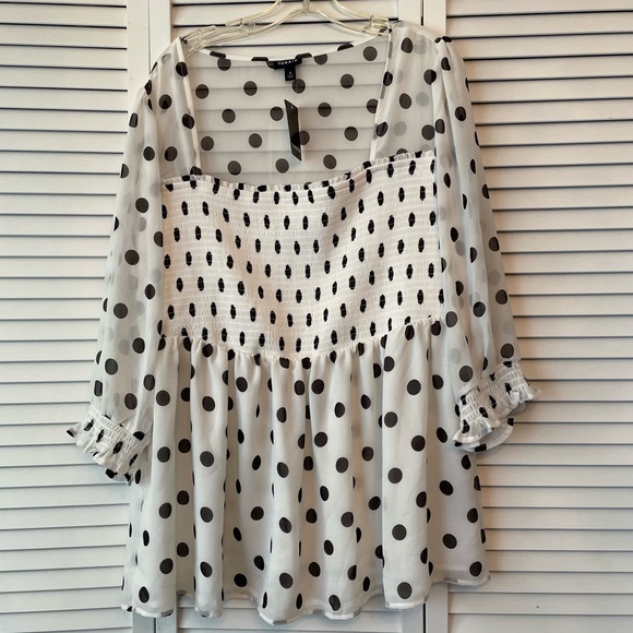 torrid | Tops | New Torrid 2x White And Black Polka Dot Challis Smocked ...